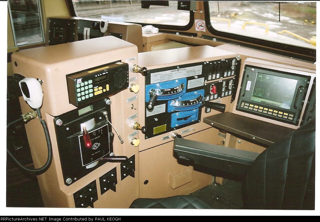 UP 7803 Engineers side consol/conductors side/front left digital consol